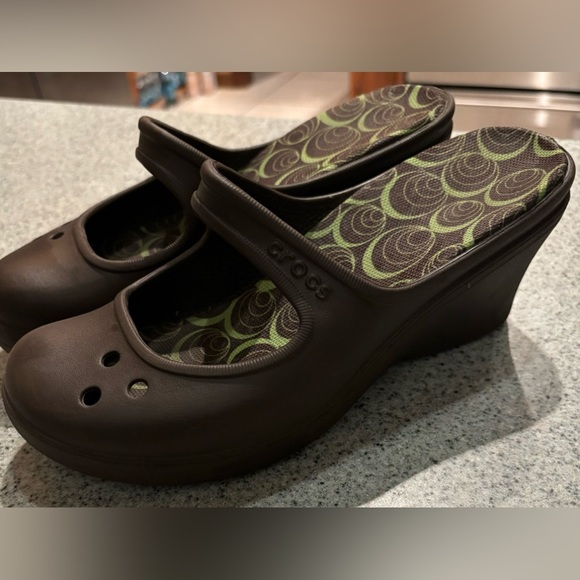CROCS | Shoes | Crocs Frances Mary Janes Brown Wedge Slip On Clog ...